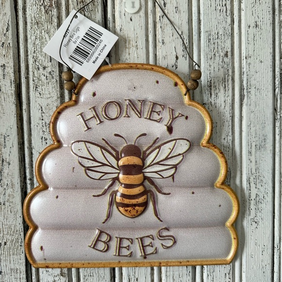 Accents | Metal Honey Bee Sign | Poshmark